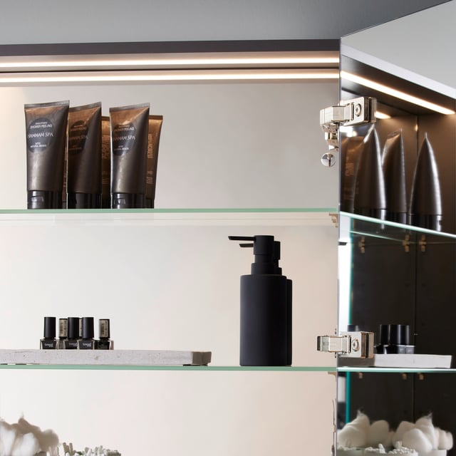 Buy Duravit mirror cabinets online at REUTER