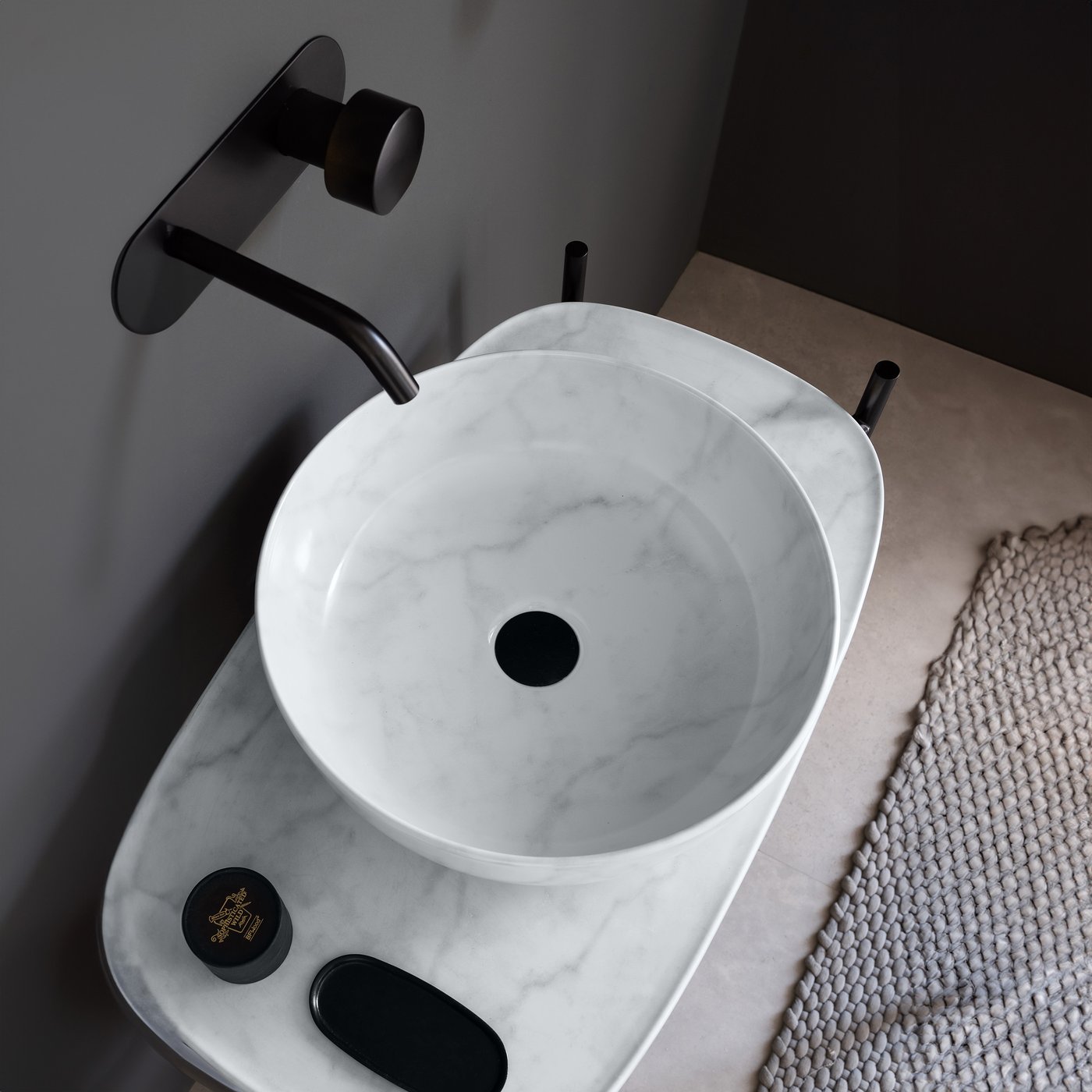 Scarabeo Glam Vasque à poser avec BioKer, blanc Carrare - 1807BKF | REUTER