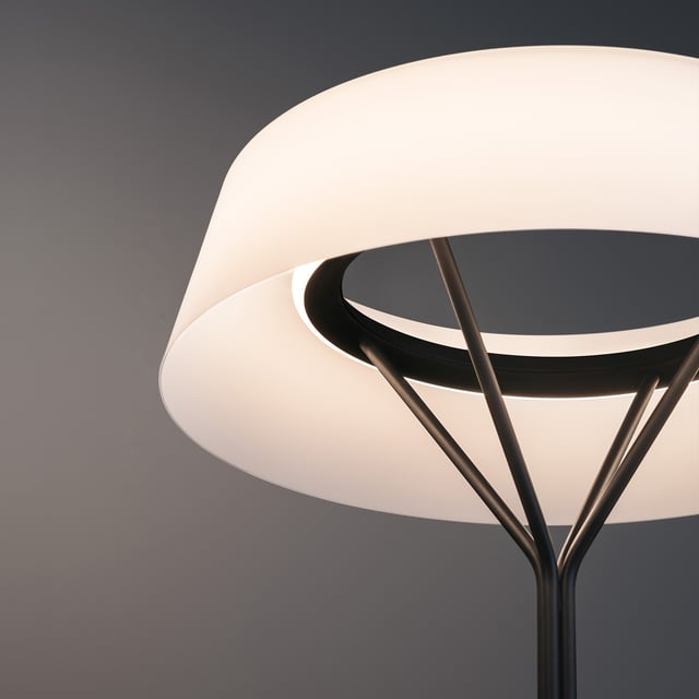Buy Vibia lights online at REUTER