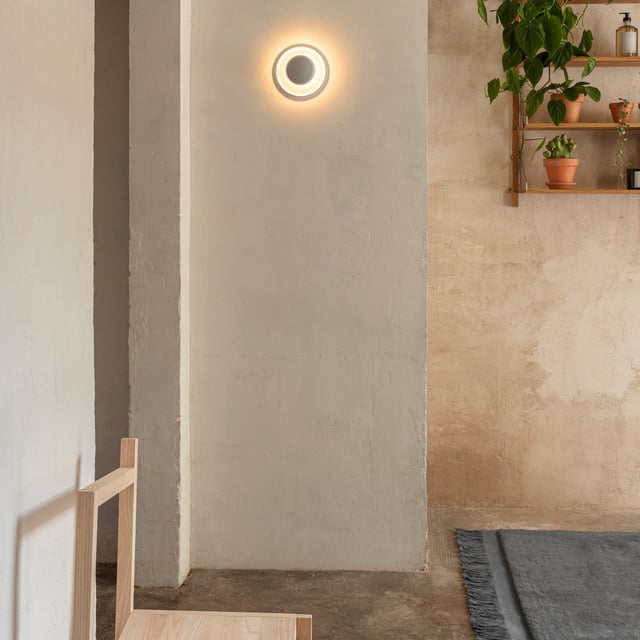 Buy Vibia lights online at REUTER